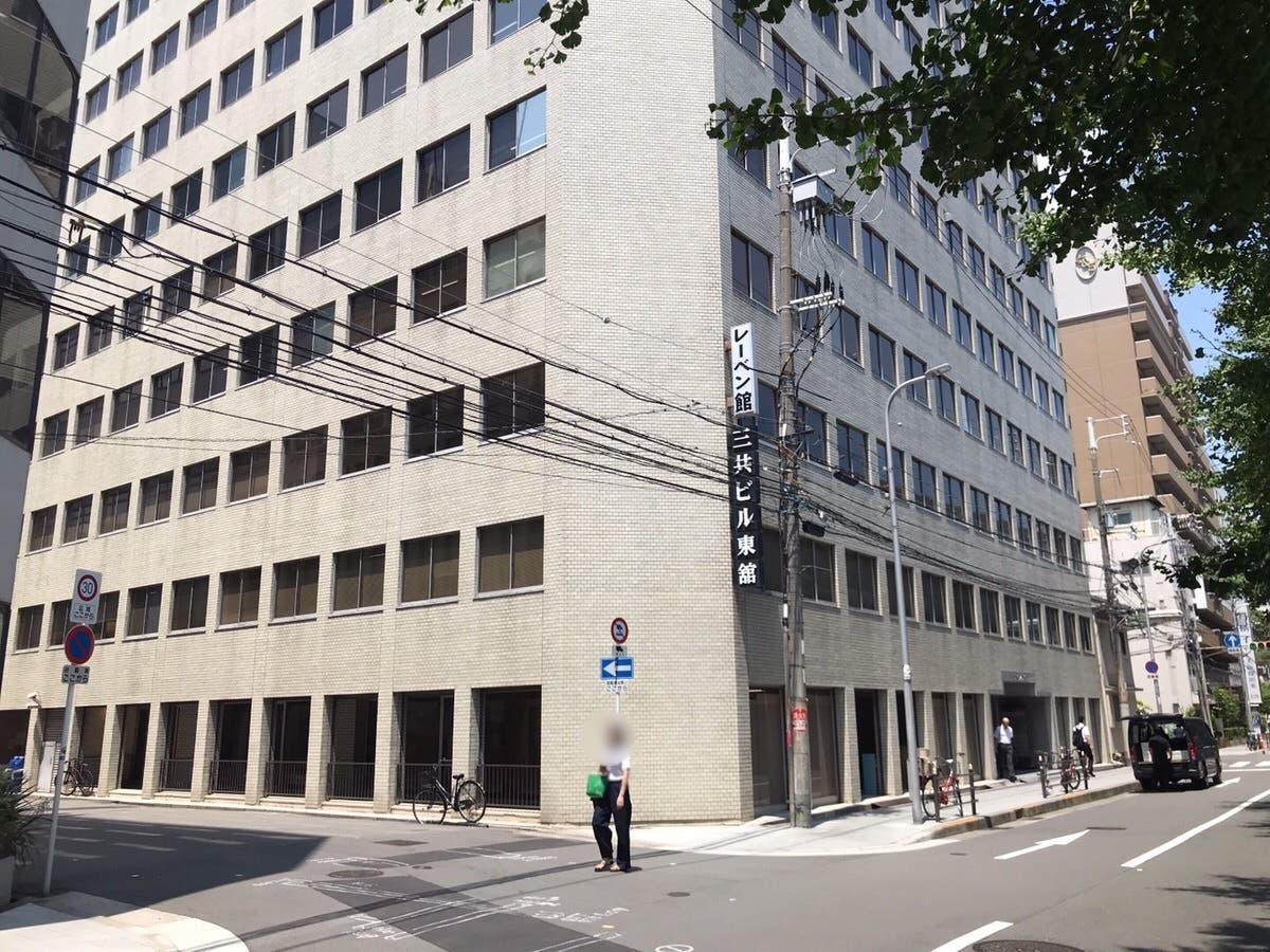 【南森町/大阪天満宮】片面ガラス張りのおしゃれで落ち着いた会議室・・・会議/撮影・収録/ボードゲーム/ファンミーティングなどの写真7