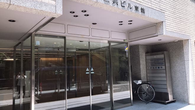 【南森町/大阪天満宮】片面ガラス張りのおしゃれで落ち着いた会議室・・・会議/撮影・収録/ボードゲーム/ファンミーティングなどの写真8