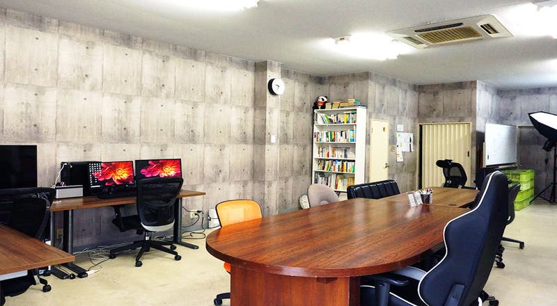 糸島市内、筑前前原駅そばのレンタルスペース【スタートアップガレージ糸島】