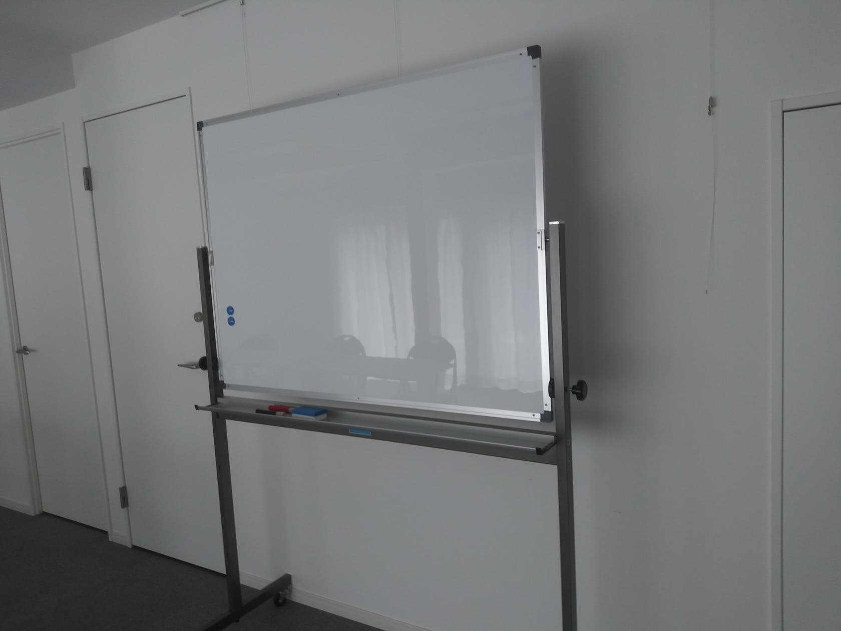 【つきみ野駅 徒歩2分】ギャラリー/会議/教室/スタジオ/発表/交流会に、一階を貸し切り！。の写真8