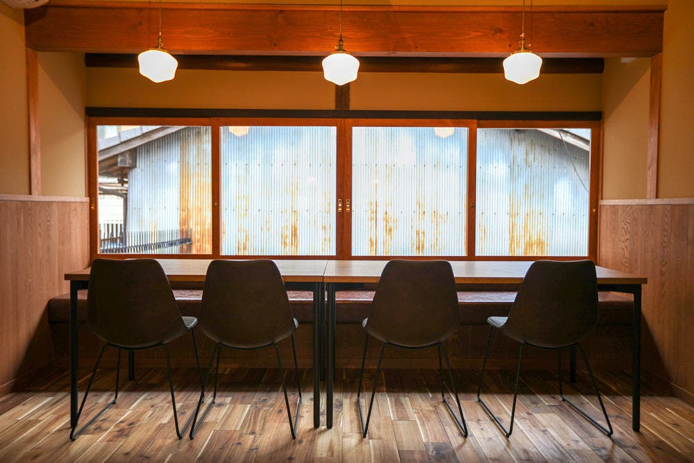 【京都駅徒歩8分】築100年町家の吹き抜けリノベーションの２階スペースを開放！お祝い事・会議・撮影などにの写真8