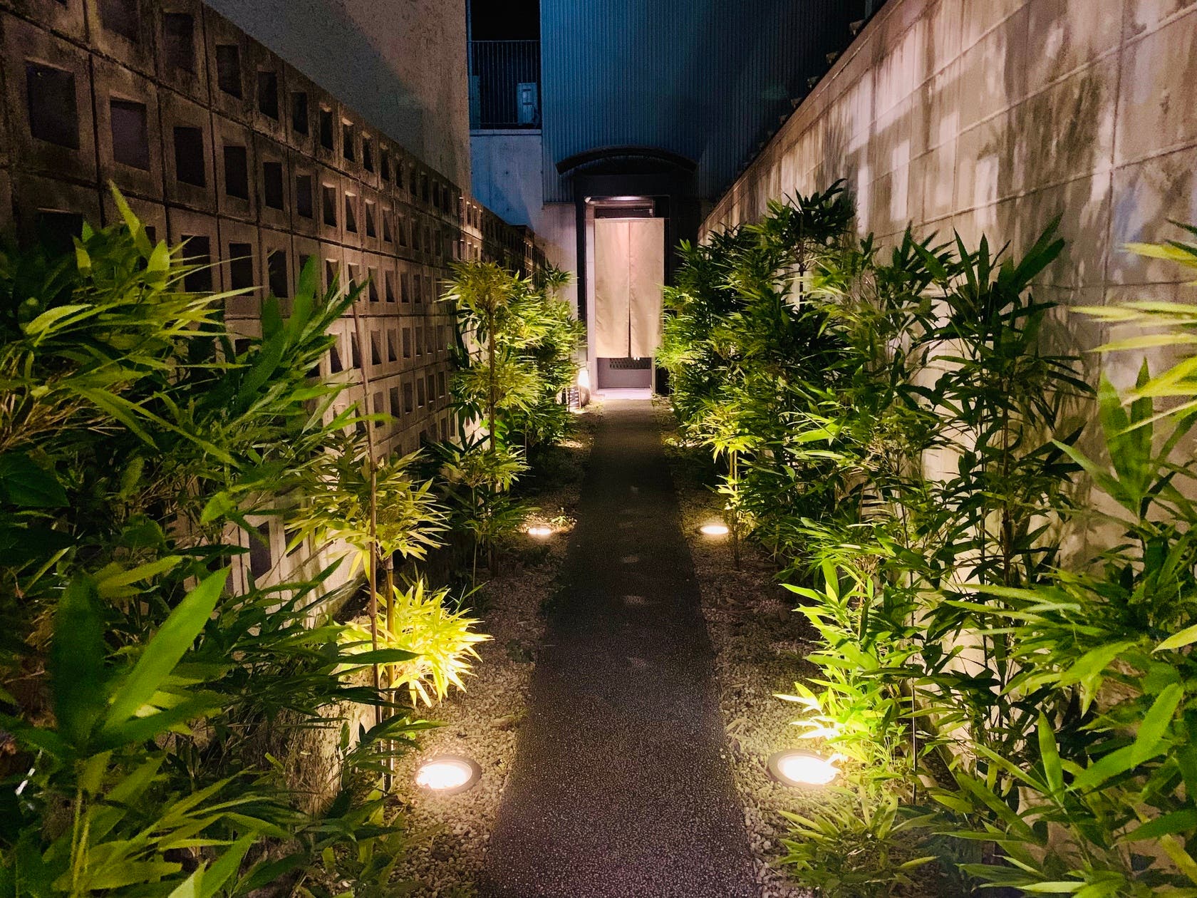 【恵比寿駅西口徒歩3分】英国調の雰囲気の隠れ家BARスペース。雑誌、ドラマ、映画などの撮影におすすめの写真5