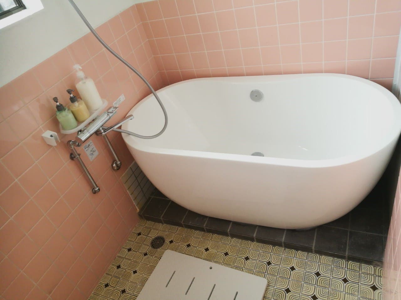 2LDKの1軒家を貸切！キッチン、冷蔵庫、冷暖房、洗面、浴室、トイレ完備！グランドピアノ有♪の写真15