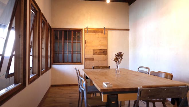 古民家をリノベーション!古材と漆喰壁の落ち着きある隠れ家的スペース。個人・商用問わず多目的に利用可! の写真1