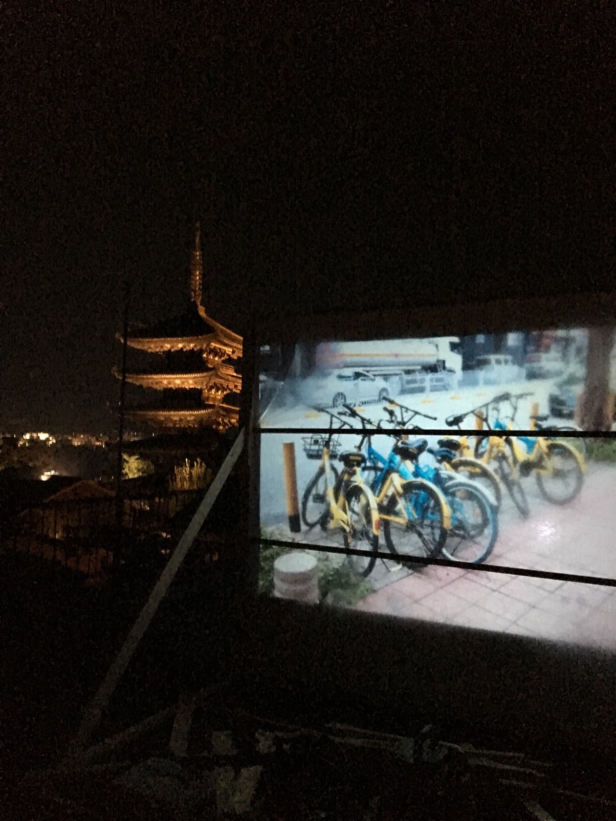 観光地の中心に位置するRC造リノベホテル(RC HOTEL京都八坂）の屋上スペースの写真8