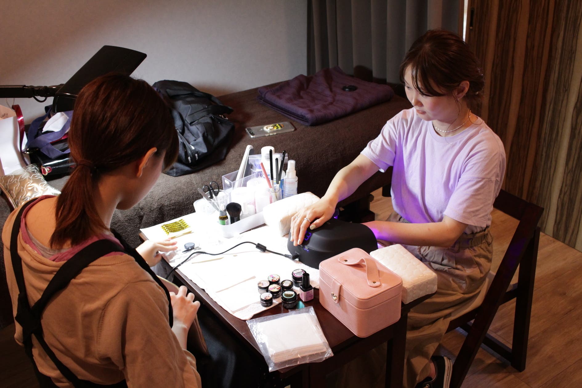 リラクゼーションルームは完全に個室となっていて、お迎えするお客様に特別な時間をご提供出来ます。 の写真7