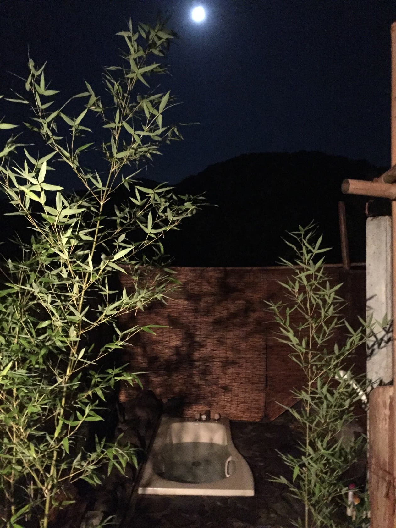 kaso空間　上山ログハウス　神秘的なダム湖を望む、プライベートスペース！イベントやCM・映画等の撮影にピッタリ！！の写真27