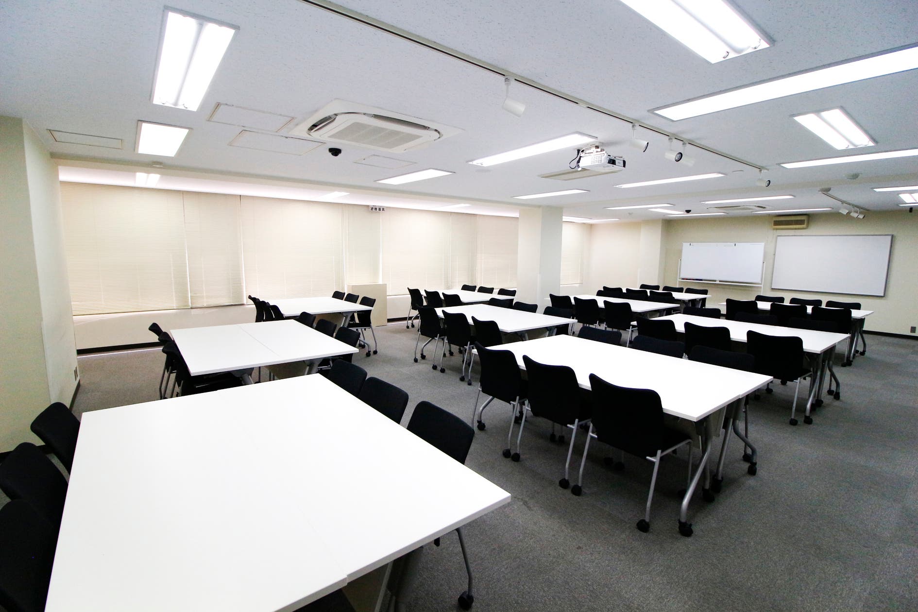 【東銀座1分・銀座5分】ビジネスやセミナー利用に最適な全15室✨プロジェクター完備✨G401｜研修・試験・講演会・懇親会にの写真8