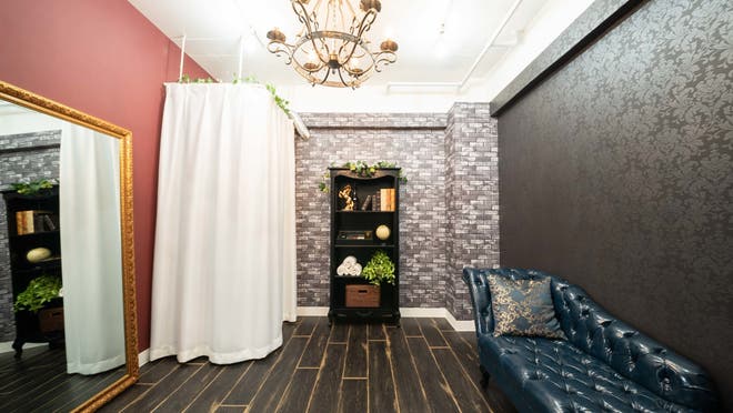 【apps Cst】上品でシンプル。派手過ぎないゴシック調で光は自分でコントロール◎雰囲気の作りやすさ◎最高内装空間!の写真4