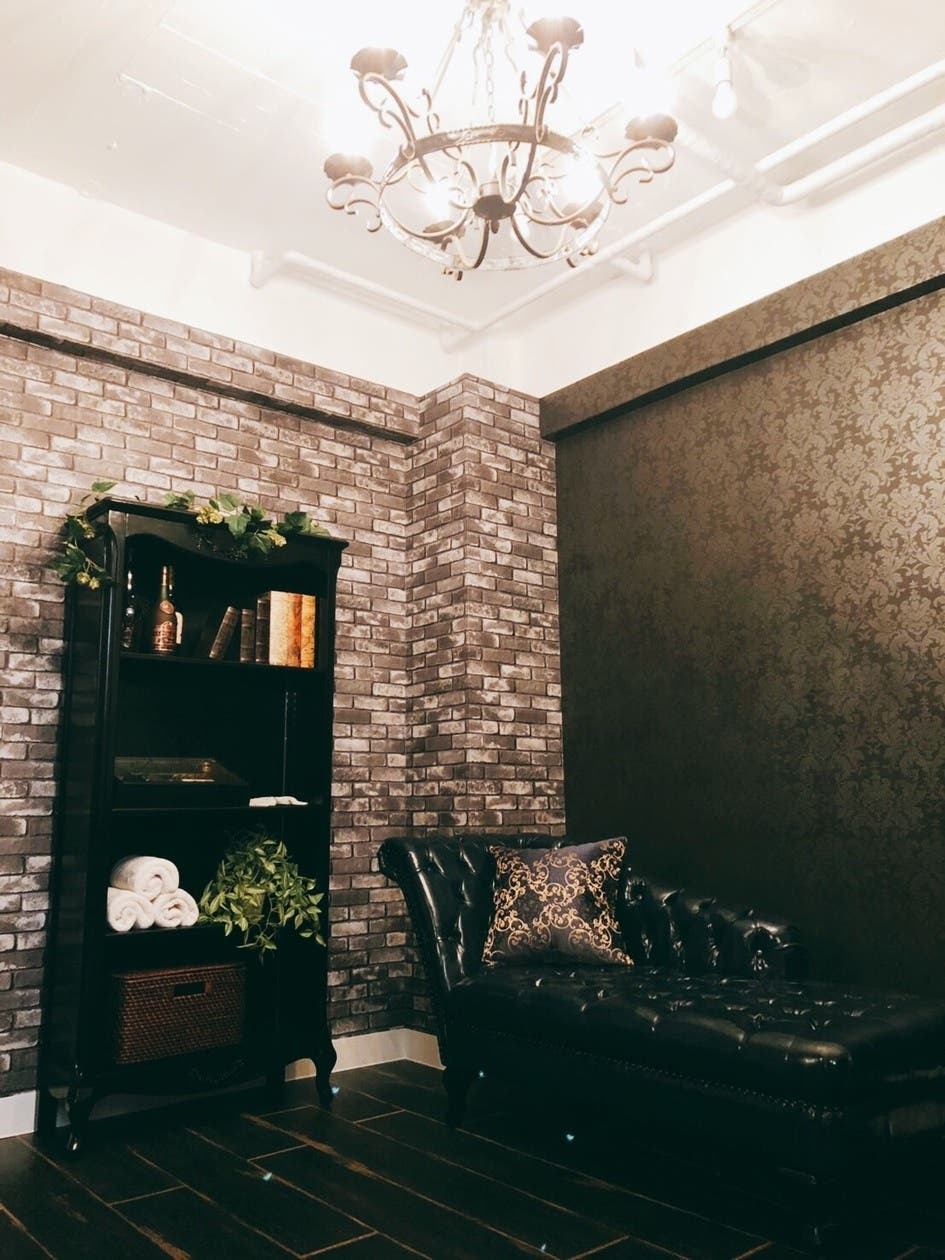 【apps Cst】上品でシンプル。派手過ぎないゴシック調で光は自分でコントロール◎雰囲気の作りやすさ◎最高内装空間！の写真15