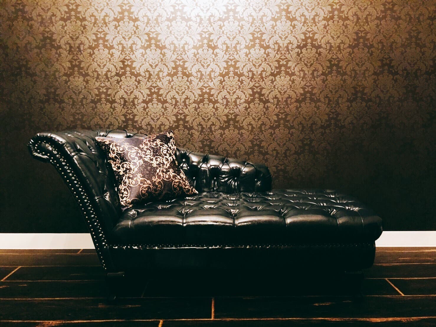 【apps Cst】上品でシンプル。派手過ぎないゴシック調で光は自分でコントロール◎雰囲気の作りやすさ◎最高内装空間！の写真16