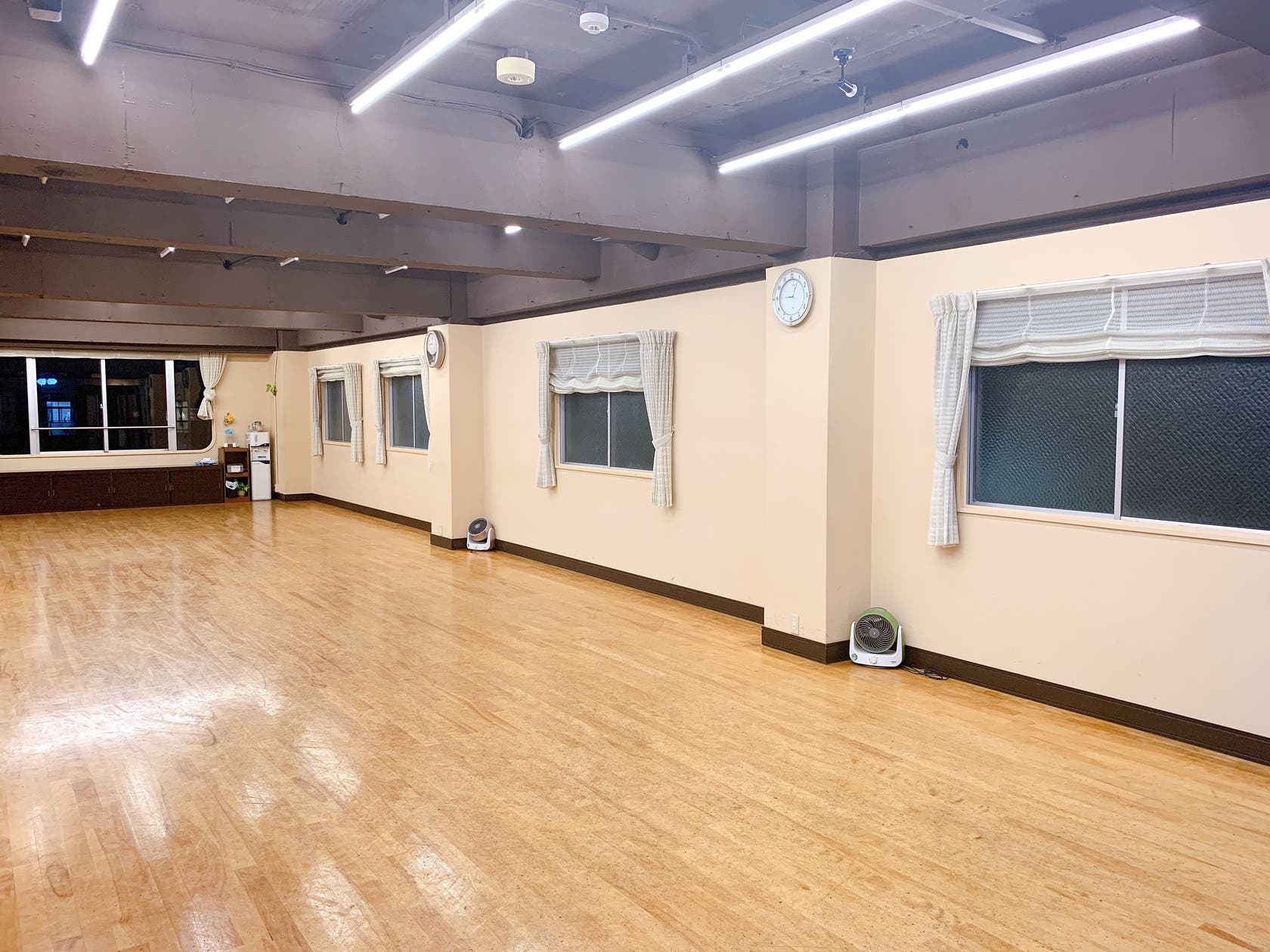 【レンタルスタジオ】駅近！大きな鏡張りの広くて明るいフロアです！ダンス・ヨガ・歌・演劇などに！の写真8
