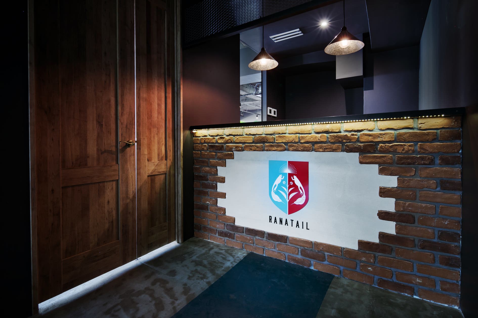 【南森町/大阪天満宮】片面ガラス張りのおしゃれで落ち着いた会議室・・・会議/撮影・収録/ボードゲーム/ファンミーティングなどの写真5