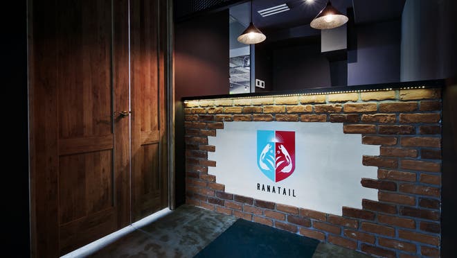 【南森町/大阪天満宮】片面ガラス張りのおしゃれで落ち着いた会議室・・・会議/撮影・収録/ボードゲーム/ファンミーティングなどの写真5