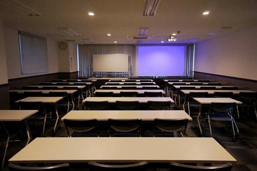 名古屋会議室 名古屋駅前 第2会議室【最大52名/名古屋駅すぐ/無料Wi-Fi/セルフ設営/10G回線】の写真7