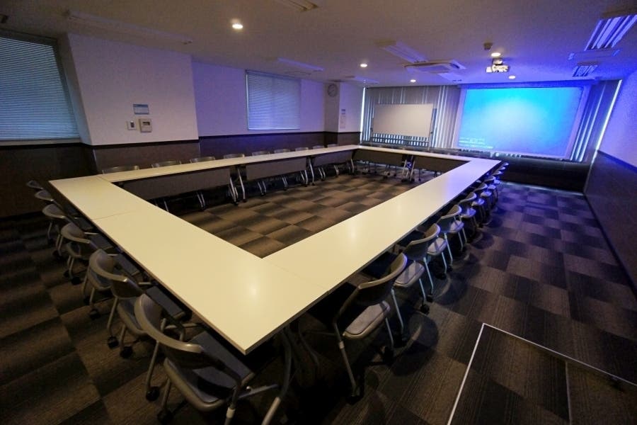 名古屋会議室 名古屋駅前 第2会議室【最大52名/名古屋駅すぐ/無料Wi-Fi/セルフ設営/10G回線】の写真11