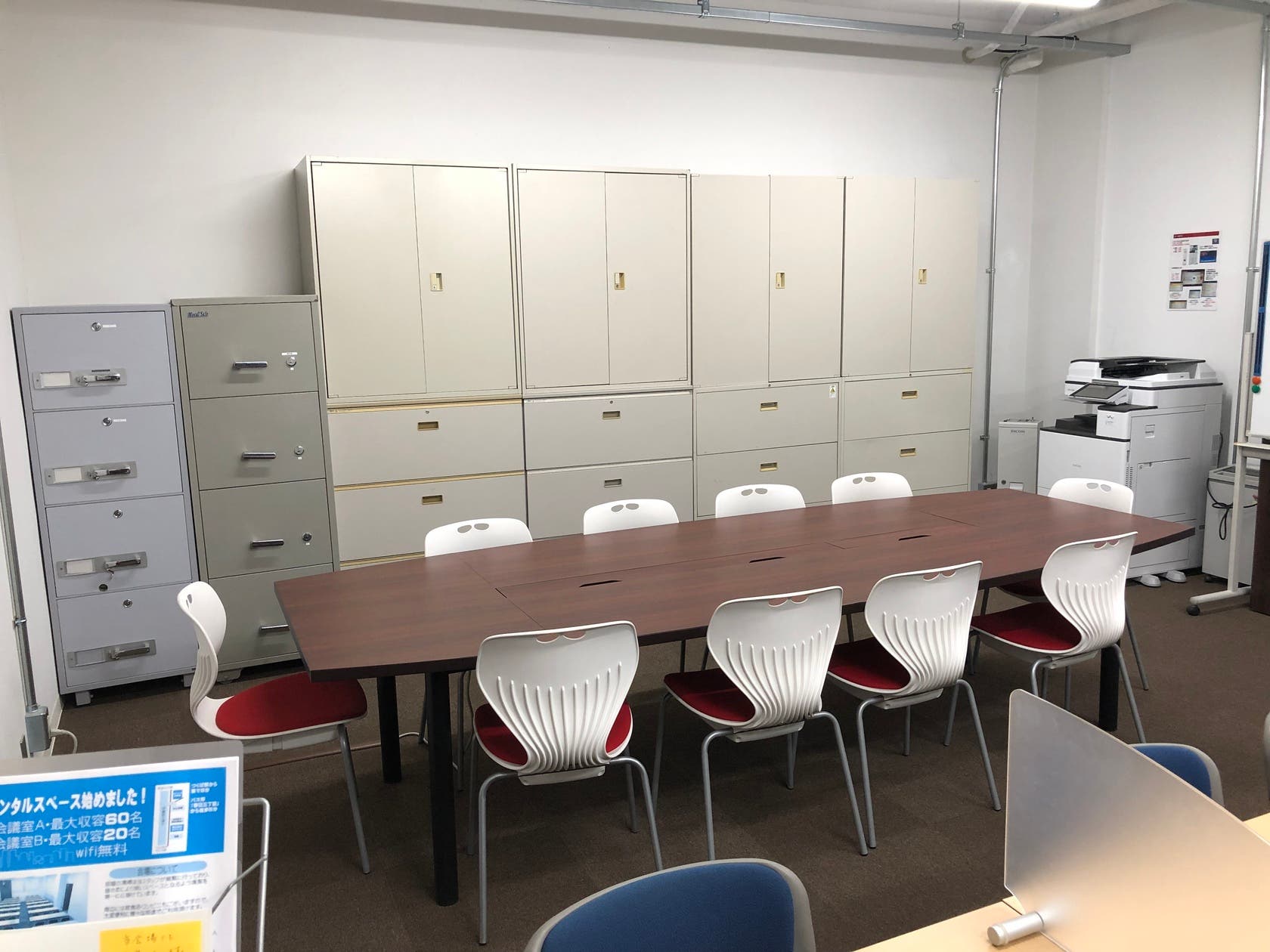 〈オアシスコワーキングスペース②〉1席貸出、WiFi無料！の写真5