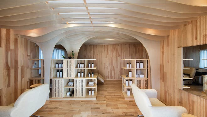 木のぬくもりに包まれた洗練された空間への写真1