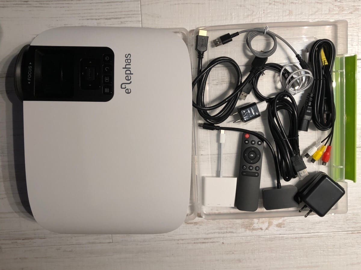 📽EPSONプロジェクター&120inchスクリーンの画像1