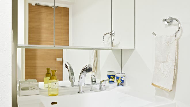 3密回避! 大きい窓、広いキッチン付き スペースの写真2