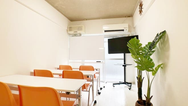 新大阪駅2分!フル装備なので手ぶらでOK【無料】超高速光Wi-Fi&大画面モニター&ホワイトボード●8名●会議室ソレイユ新大阪の写真8