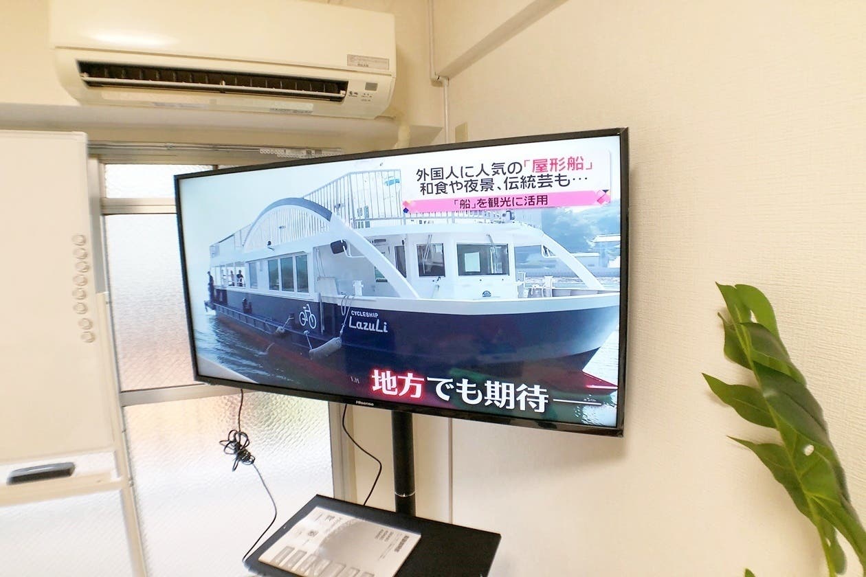 新大阪駅２分！フル装備なので手ぶらでＯＫ【無料】超高速光Wi-Fi＆大画面モニター＆ホワイトボード●８名●会議室ソレイユ新大阪の写真13