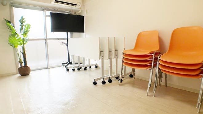 新大阪駅2分!フル装備なので手ぶらでOK【無料】超高速光Wi-Fi&大画面モニター&ホワイトボード●8名●会議室ソレイユ新大阪の写真11