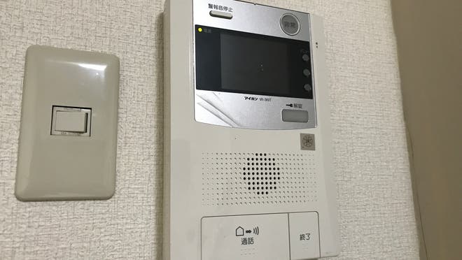 室内はナチュラルな雰囲気で調光も可能✨落ち着いた雰囲気のレンタルサロンです☺️心斎橋・難波から徒歩圏内✨の写真7