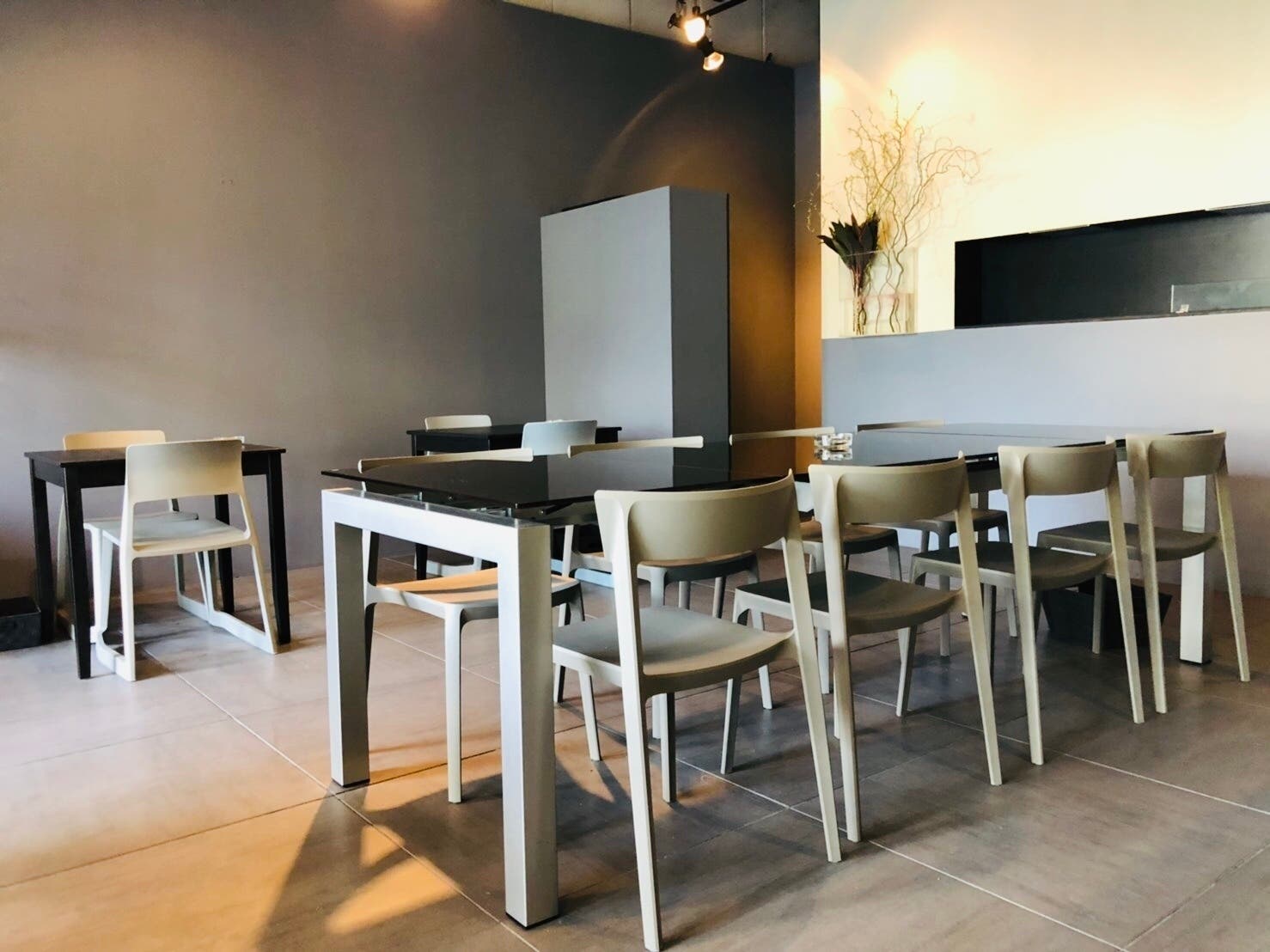 【北浜・南森町】6m超の天井のおしゃれ空間！パーティー・イベント・会議・撮影などに最適　の写真6