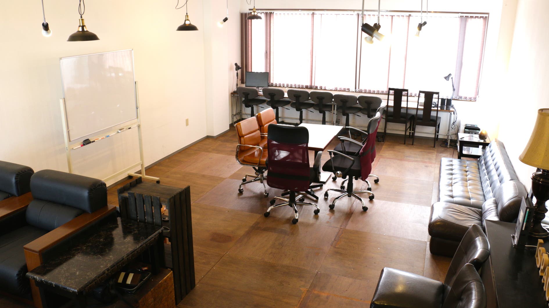 【ispace365】宜野湾市上原のおしゃれレンタルスペースの写真6