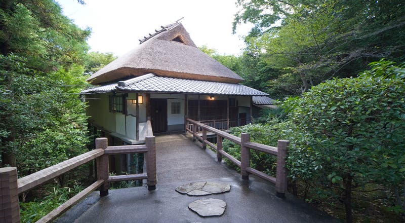 【奈良百楽荘・さつき】日本庭園のある料亭の離れ　撮影会におすすめ！