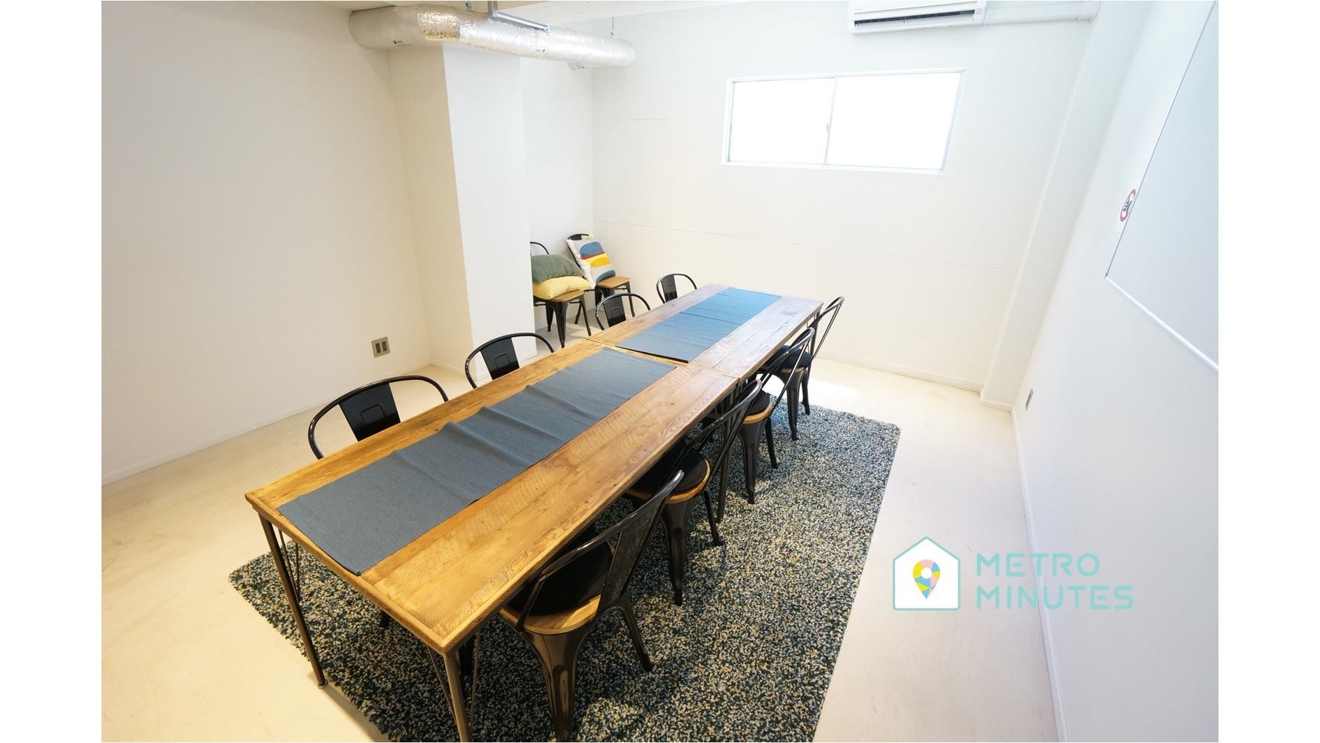 ＜ルーク会議室＞Wi-Fi📶プロジェクター🎥ホワイトボード無料！会議/打ち合わせ/商談/リモートワークの写真3