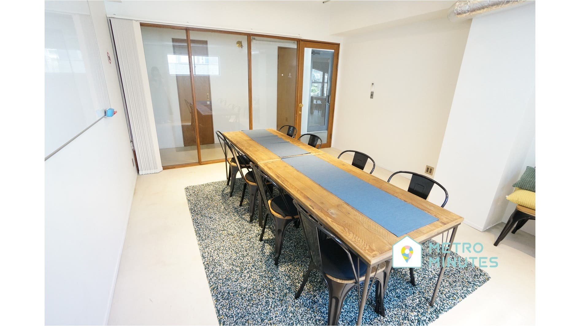 ＜ルーク会議室＞Wi-Fi📶プロジェクター🎥ホワイトボード無料！会議/打ち合わせ/商談/リモートワークの写真8