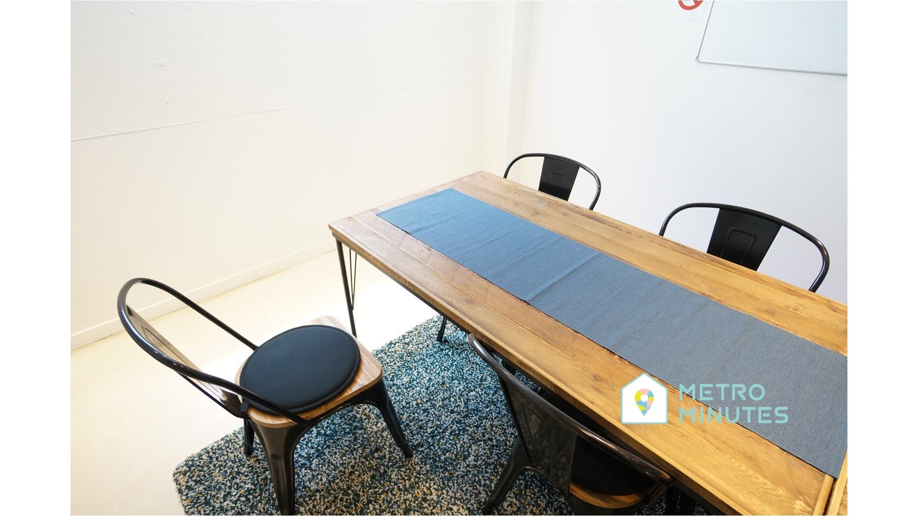 ＜ルーク会議室＞Wi-Fi📶プロジェクター🎥ホワイトボード無料！会議/打ち合わせ/商談/リモートワークの写真13