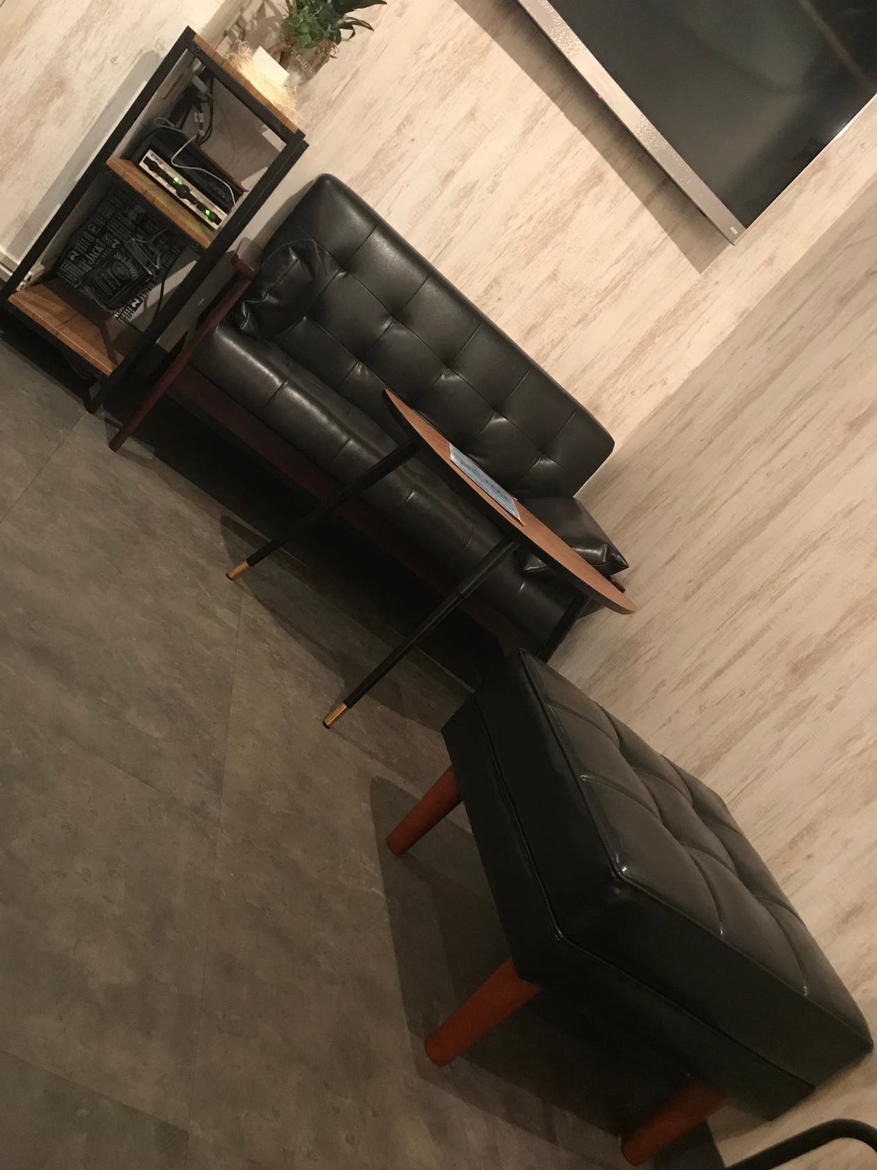 西海岸風BARスペース！基本何でもオッケー 女子会や撮影に適の写真6