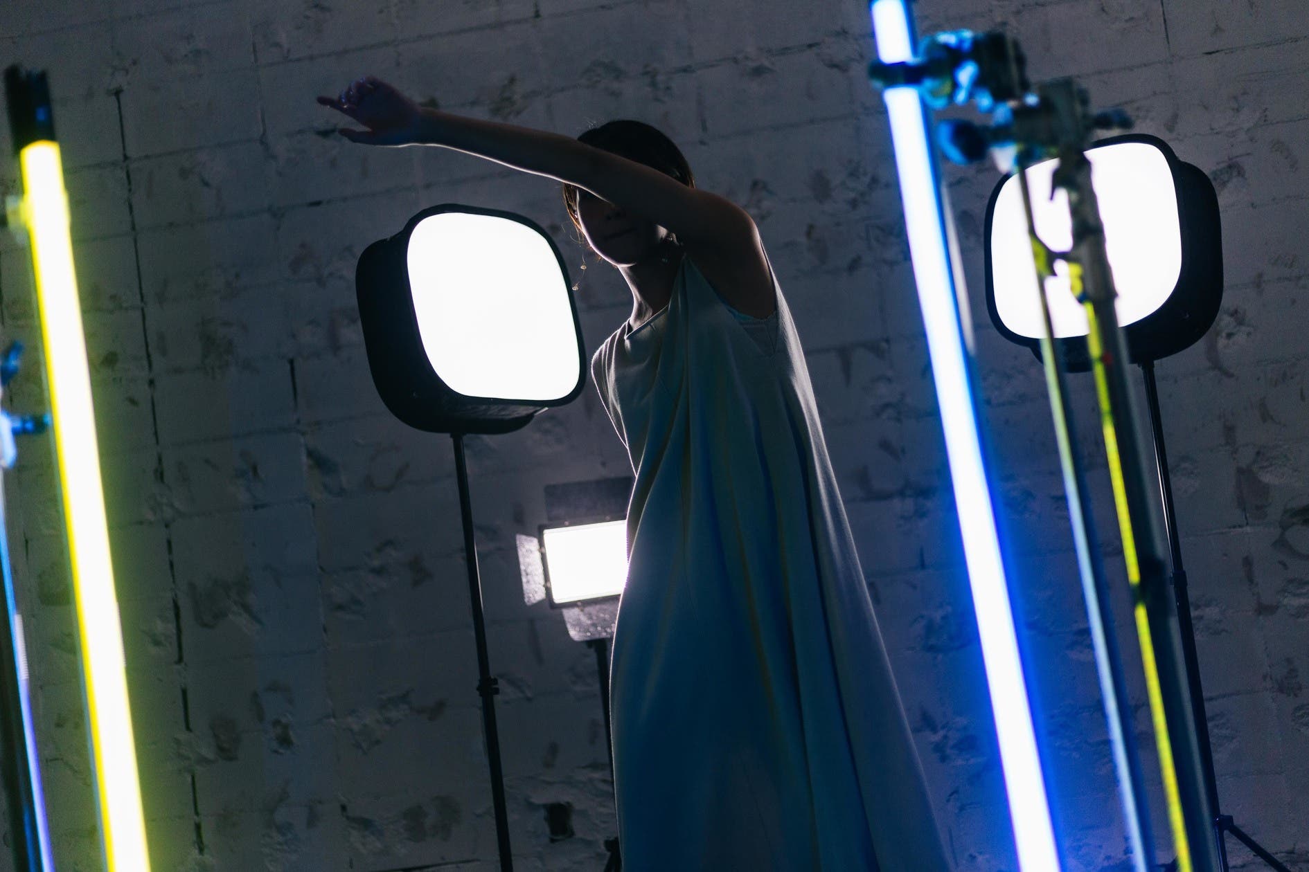 ベストホスト運営✨ 天高5m駅30秒の格安撮影スタジオ！各種撮影用照明、黒バック、グリーンバック、有線LAN完備！の写真7