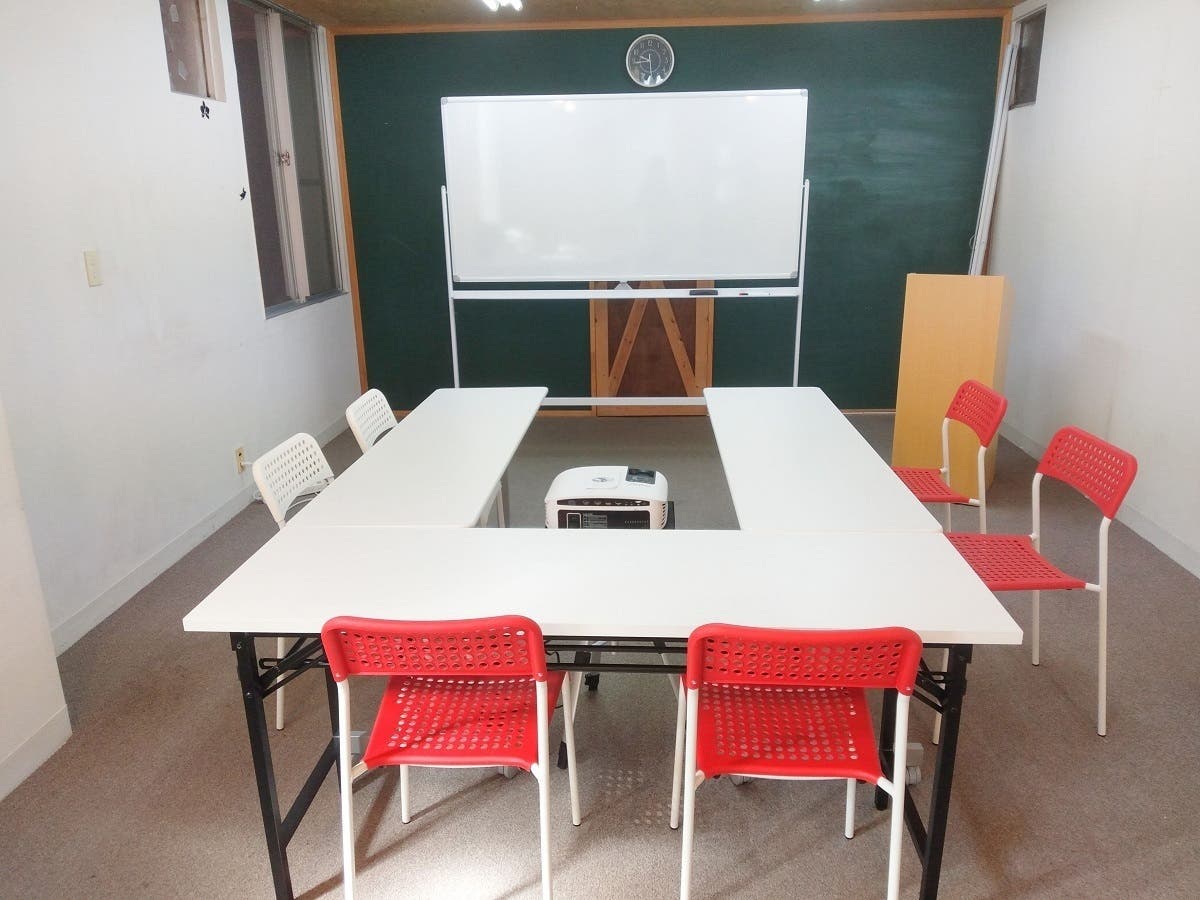 【お気軽会議室】天文館中心部で24時間利用可能なセミナースペース。WiFiの利用可能、テレワークにも最適。の写真7