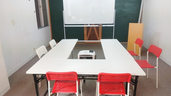 【お気軽会議室】天文館中心部で24時間利用可能なセミナースペース。WiFiの利用可能、テレワークにも最適。の写真7