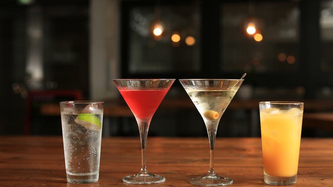 新宿三丁目10分🚶♂️カラオケバー🍷🎤 撮影可能🎥 (最大25名収容)の写真15