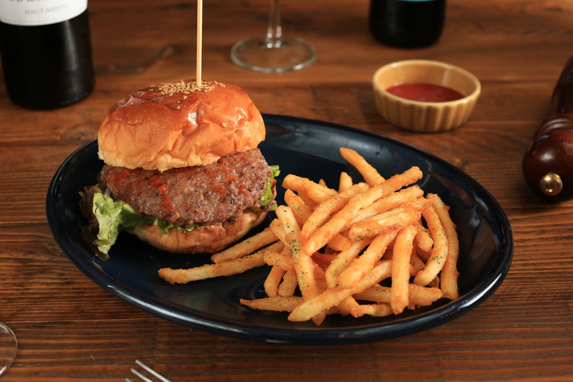 新宿三丁目10分🚶‍♂️最大60名収容👬カフェスペース🍷 撮影可能🎥の写真11