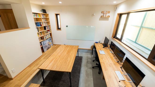 【逗子駅・海岸徒歩】明るく広々とした空間/研修・会議・オフサイトMTG・撮影・ワークショップなどに最適!の写真1