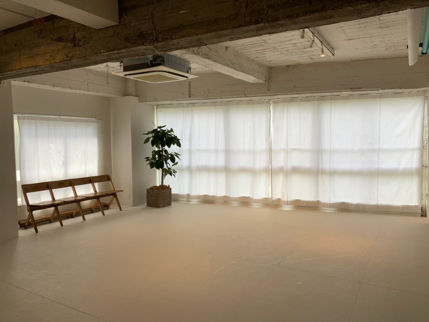 ★元町駅徒歩５分★築６0年のビルをリノベーション。自然光が多く入り撮影にも最適！！の写真23