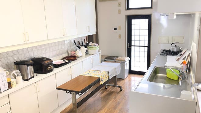 【撮影やパーティ利用が人気!】薪ストーブのある広いリビング、茶器を備えた和室のある大邸宅☆撮影利用が人気です!の写真9