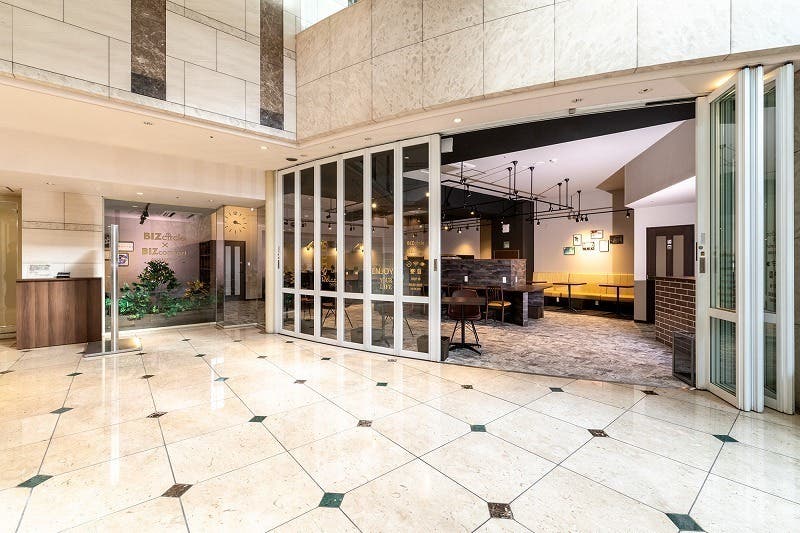 【千葉駅徒歩1分】千葉駅前 8名様用会議室＃Wi-Fi＃電源＃ホワイトボード＃フリードリンク＃コンシェルジュ＃TV会議の写真6