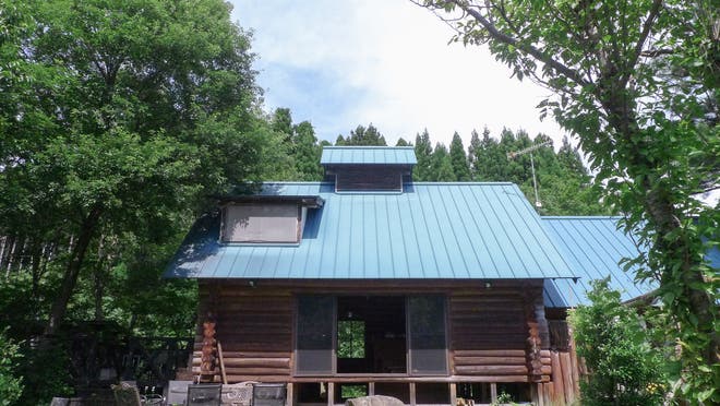 kaso空間 上山ログハウス 神秘的なダム湖を望む、プライベートスペース!イベントやCM・映画等の撮影にピッタリ!!の写真1