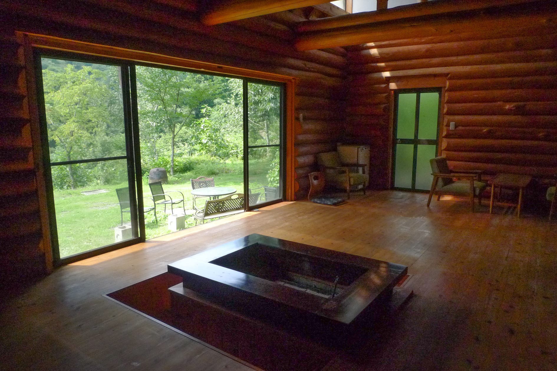 kaso空間　上山ログハウス　神秘的なダム湖を望む、プライベートスペース！イベントやCM・映画等の撮影にピッタリ！！の写真10