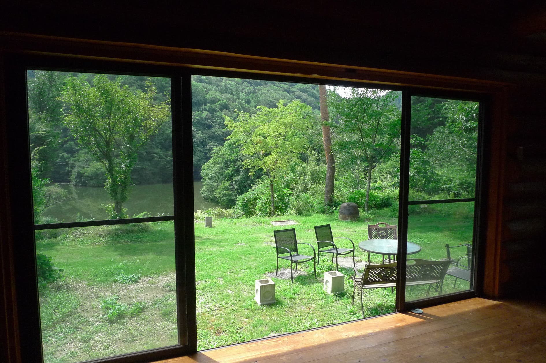 kaso空間　上山ログハウス　神秘的なダム湖を望む、プライベートスペース！イベントやCM・映画等の撮影にピッタリ！！の写真30