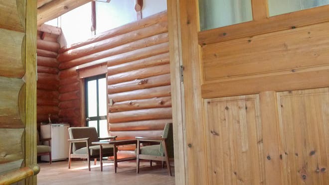 kaso空間 上山ログハウス 神秘的なダム湖を望む、プライベートスペース!イベントやCM・映画等の撮影にピッタリ!!の写真3