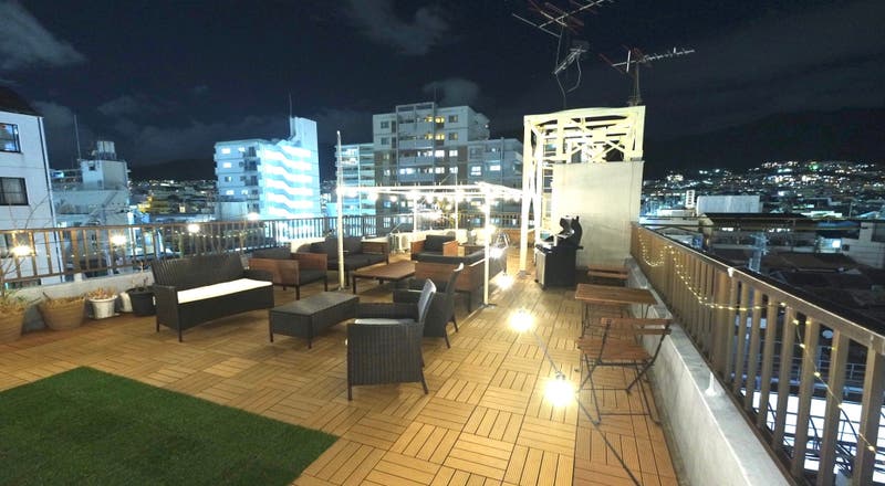 特別感たっぷりな屋上テラスで飲み会、BBQ、撮影を楽しんで！