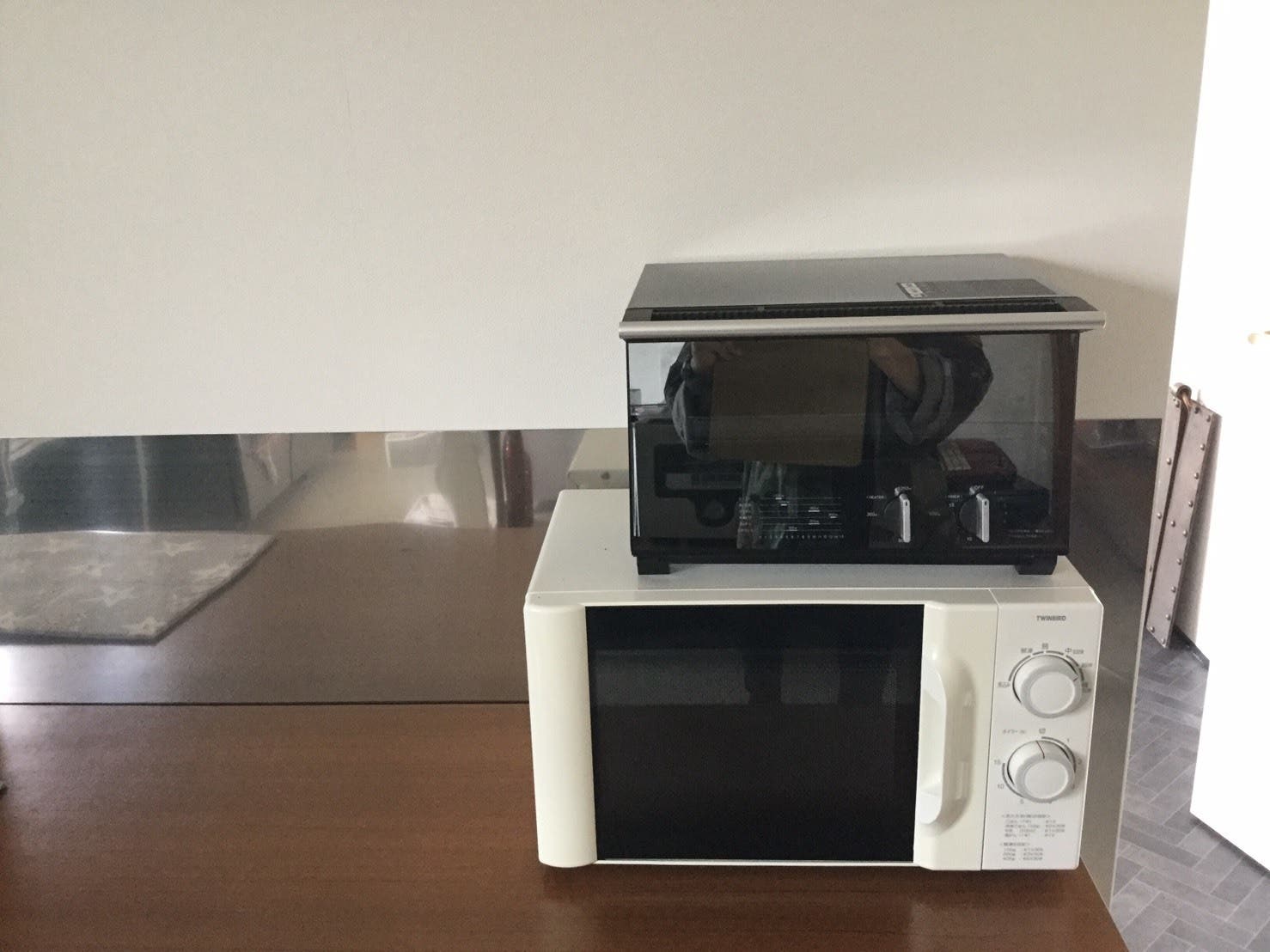 キッズルーム・キッチン付きカフェスペース。駐車場たっぷり完備。タバコルーム完備。お皿も無料でご用意しております。の写真11